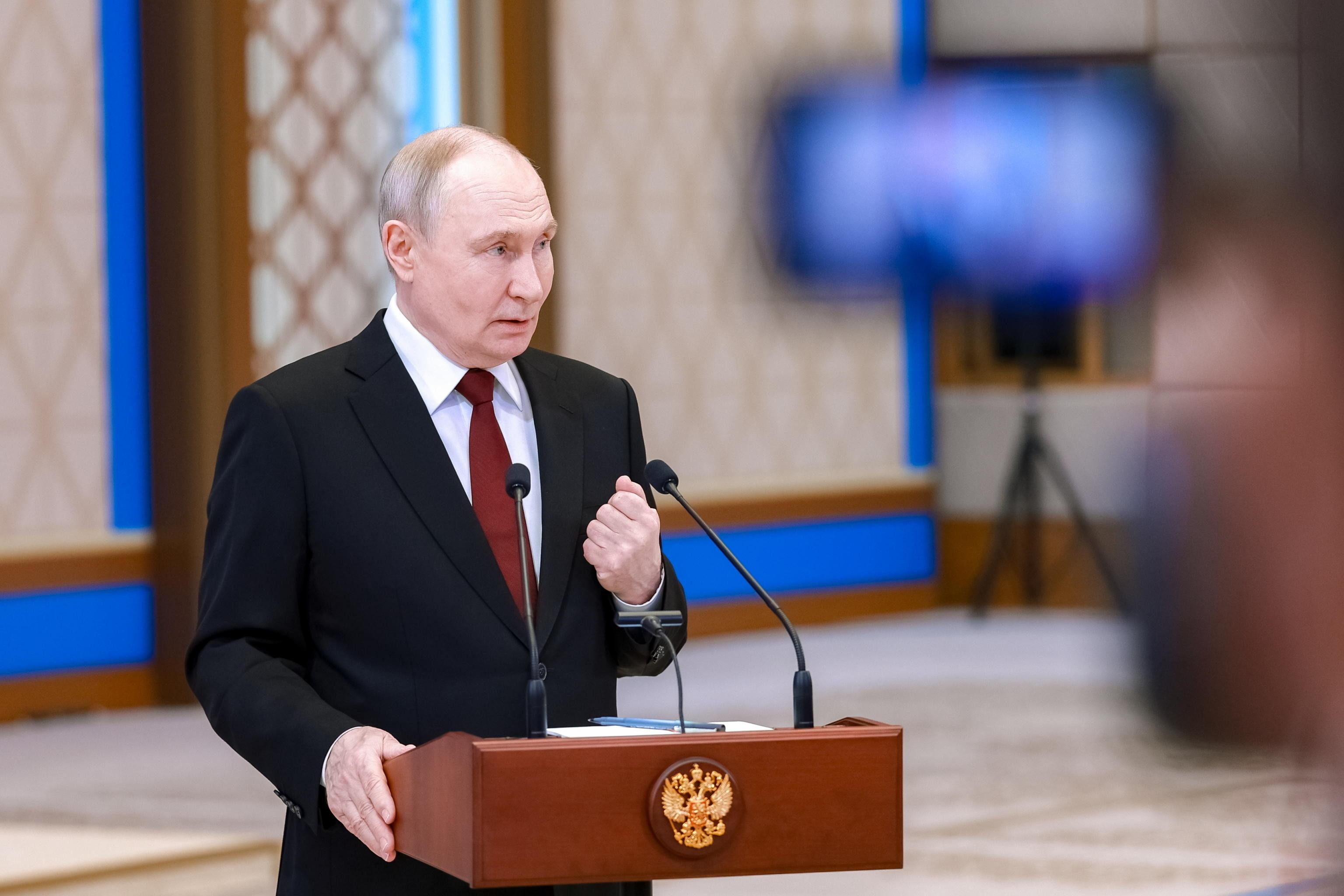 Russia, gli 007 europei avvertono: "Mosca impegnata nel furto di ...