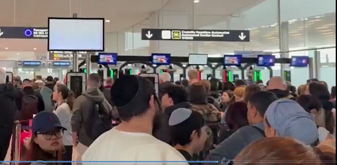 EES summer travel warning as passengers told to arrive three hours ...
