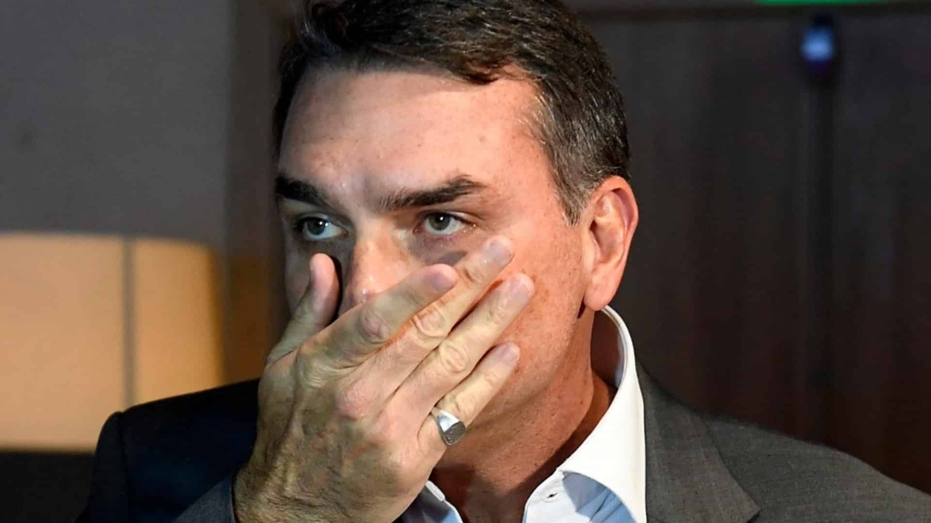 Escândalo Master derruba Flávio Bolsonaro em pesquisas e expõe ...