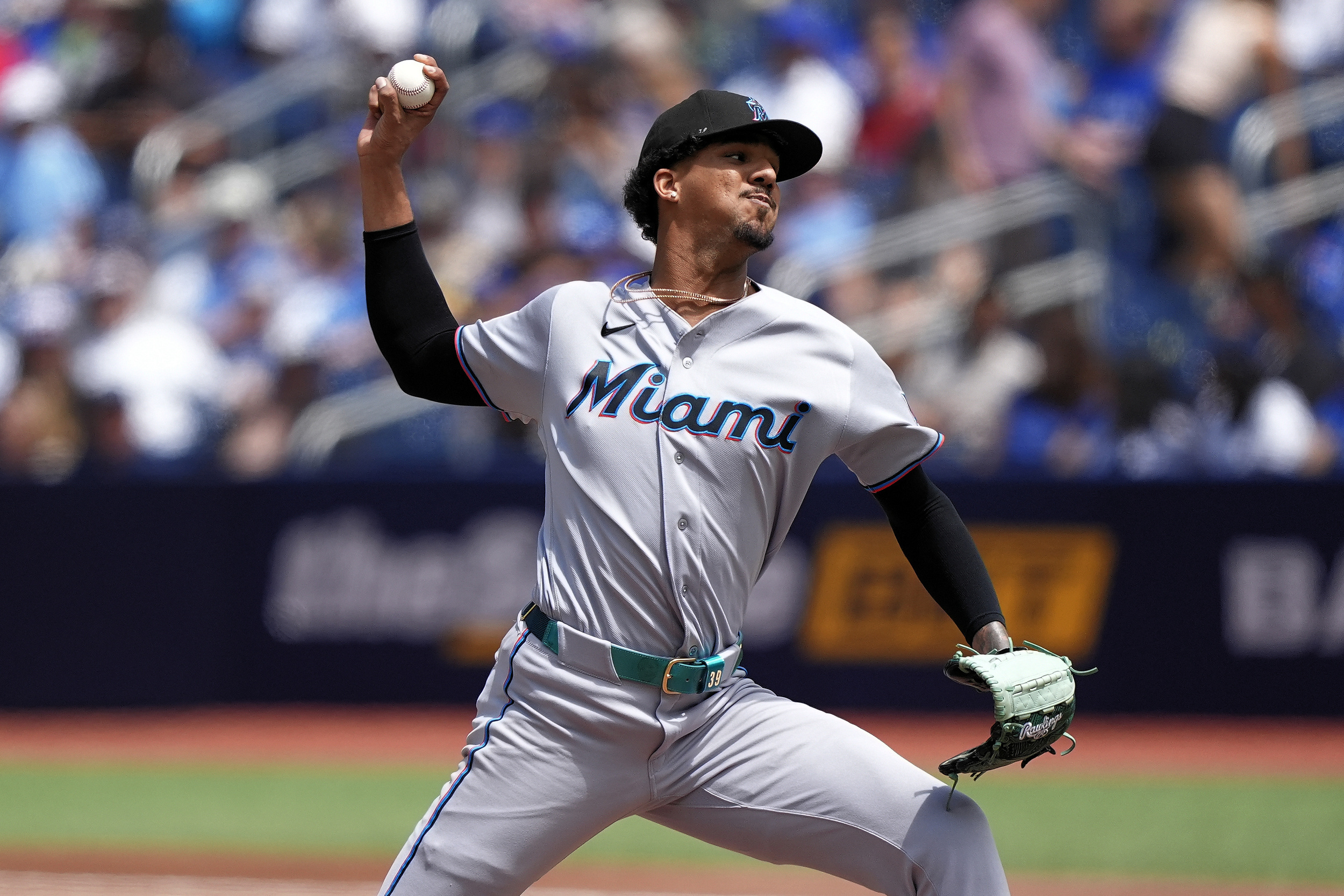 Marlins pitcher suffers a serious injury while stretching