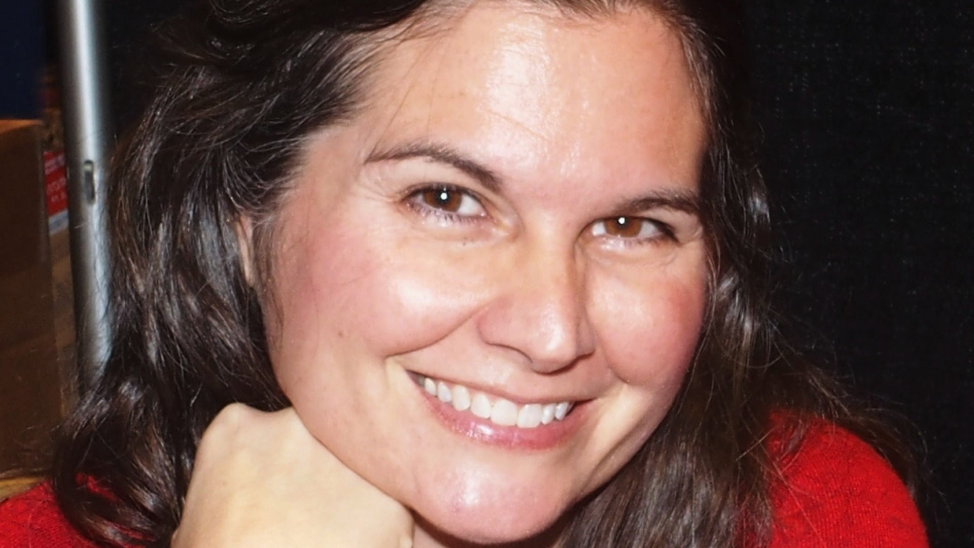 Lydia from Mrs. Doubtfire is stunning in real life