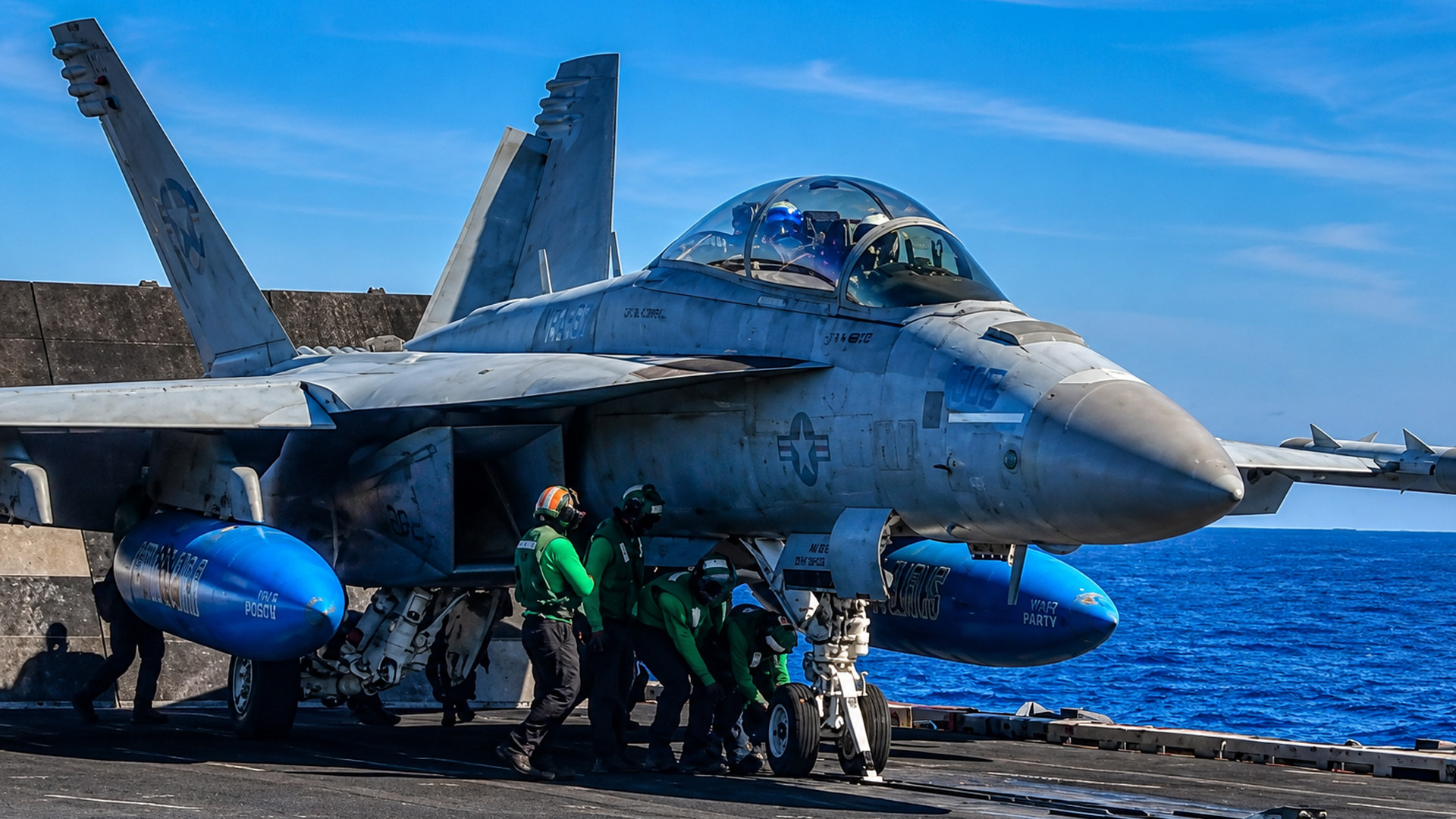 US aircraft carrier shows flight ops at sea