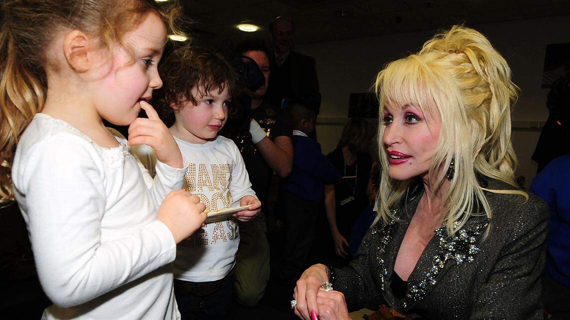 Missouri cut Dolly Parton's book program because lawmakers don't know ...