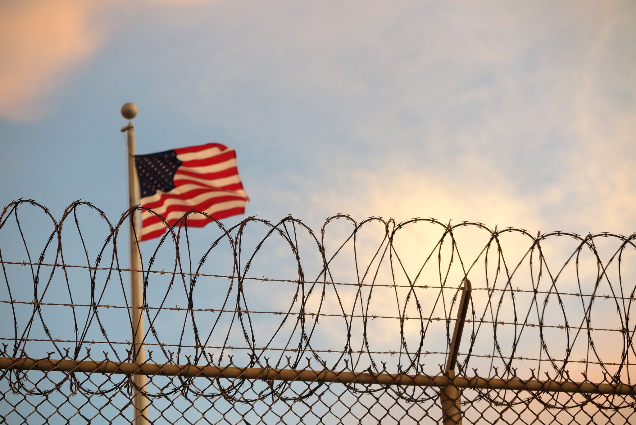 Top US, Cuban military leaders meet at Guantánamo Bay