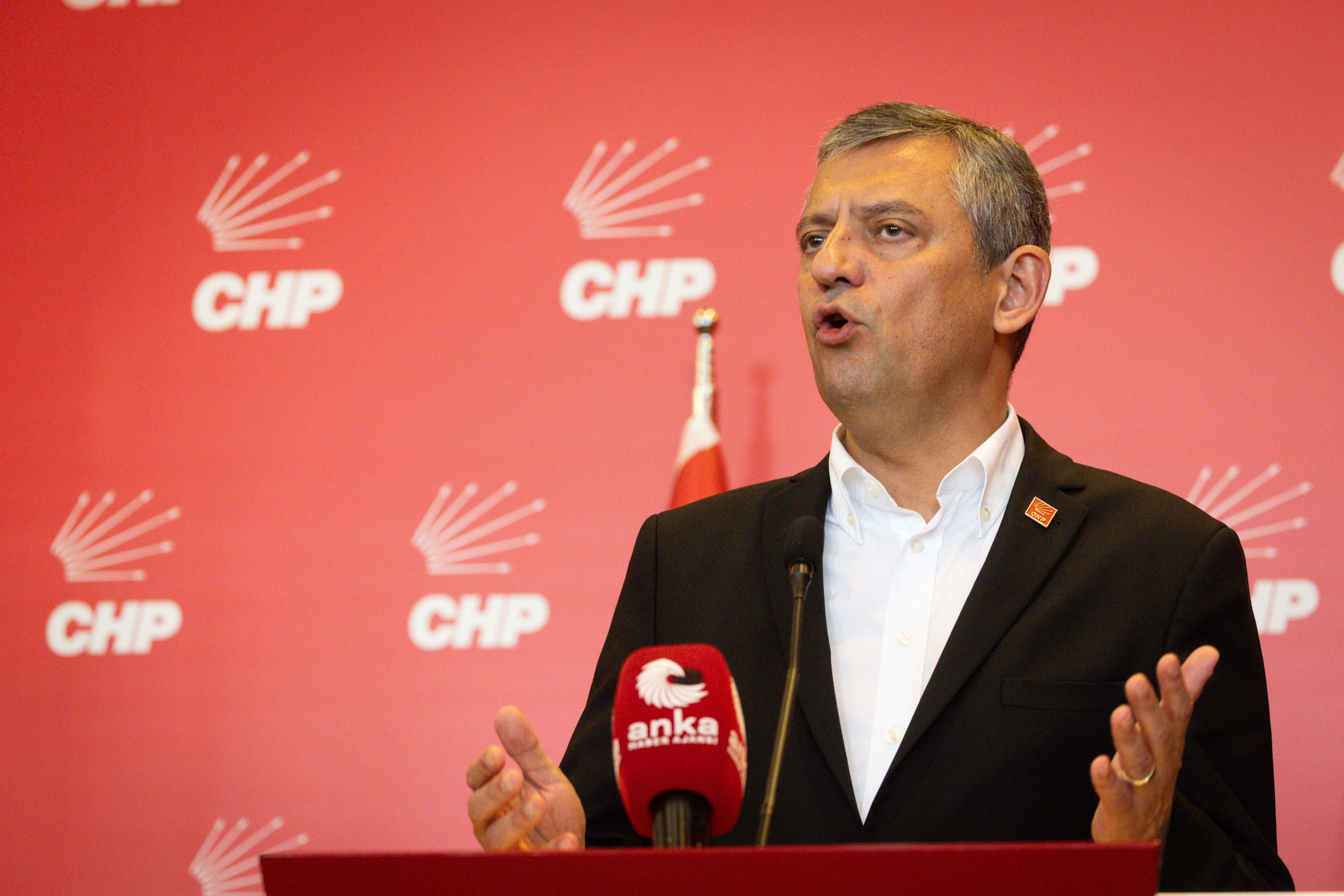 Ousted Turkish opposition leader draws massive anti-Erdogan crowd in Ankara