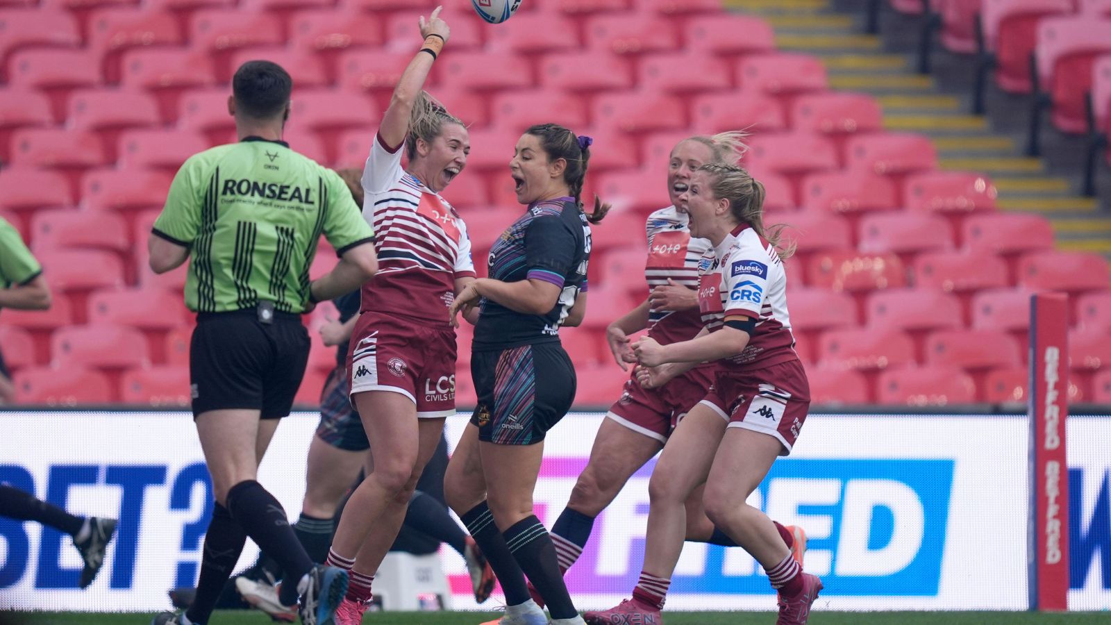 Wigan spoil legendary St Helens duo’s retirement party as resounding ...