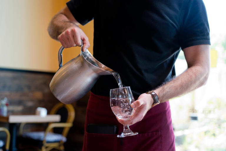 Hotel that refused to serve a guest tap water didn’t break the law ...