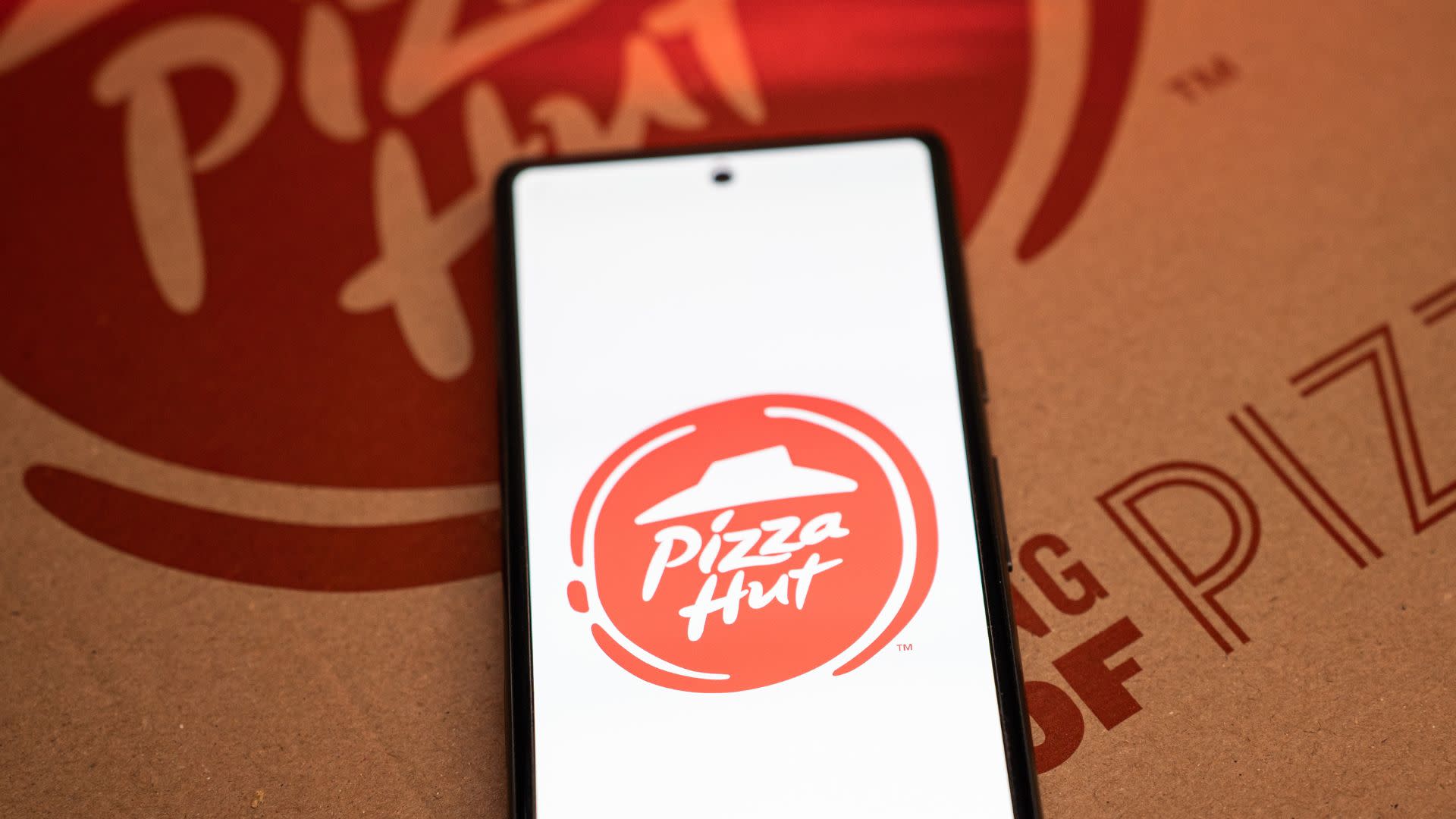Pizza Hut sale talks heat up as Yum! Brands courts LongRange Capital as ...