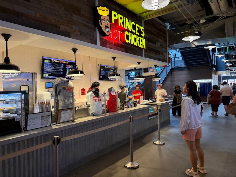 14 restaurants with the most famous fried chicken in the South