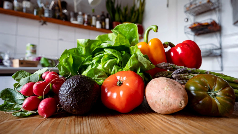 EatingWell unveils high-protein plant-based meal plan for beginners