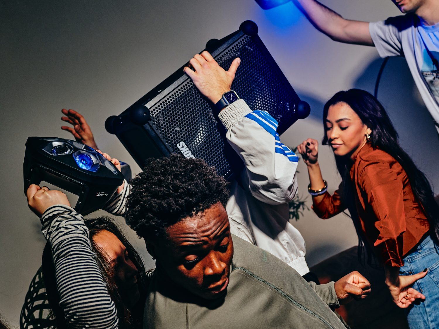 Soundboks Mix speaker promises up to 40 hours of battery for all-day ...