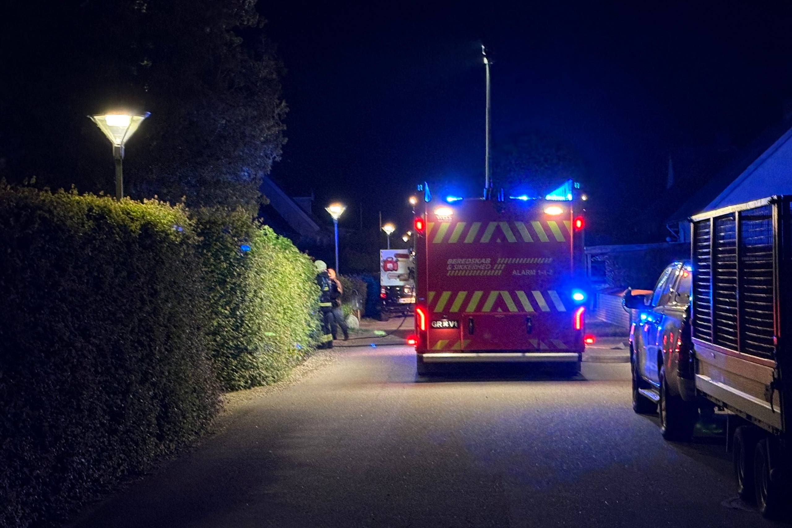 Brandfolkene fik hurtigt kontrol over midtnatsbrand i carport
