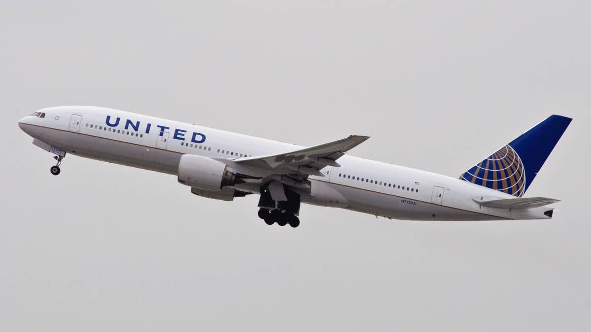 United flight from Chicago to Minneapolis diverted due to 'unruly ...