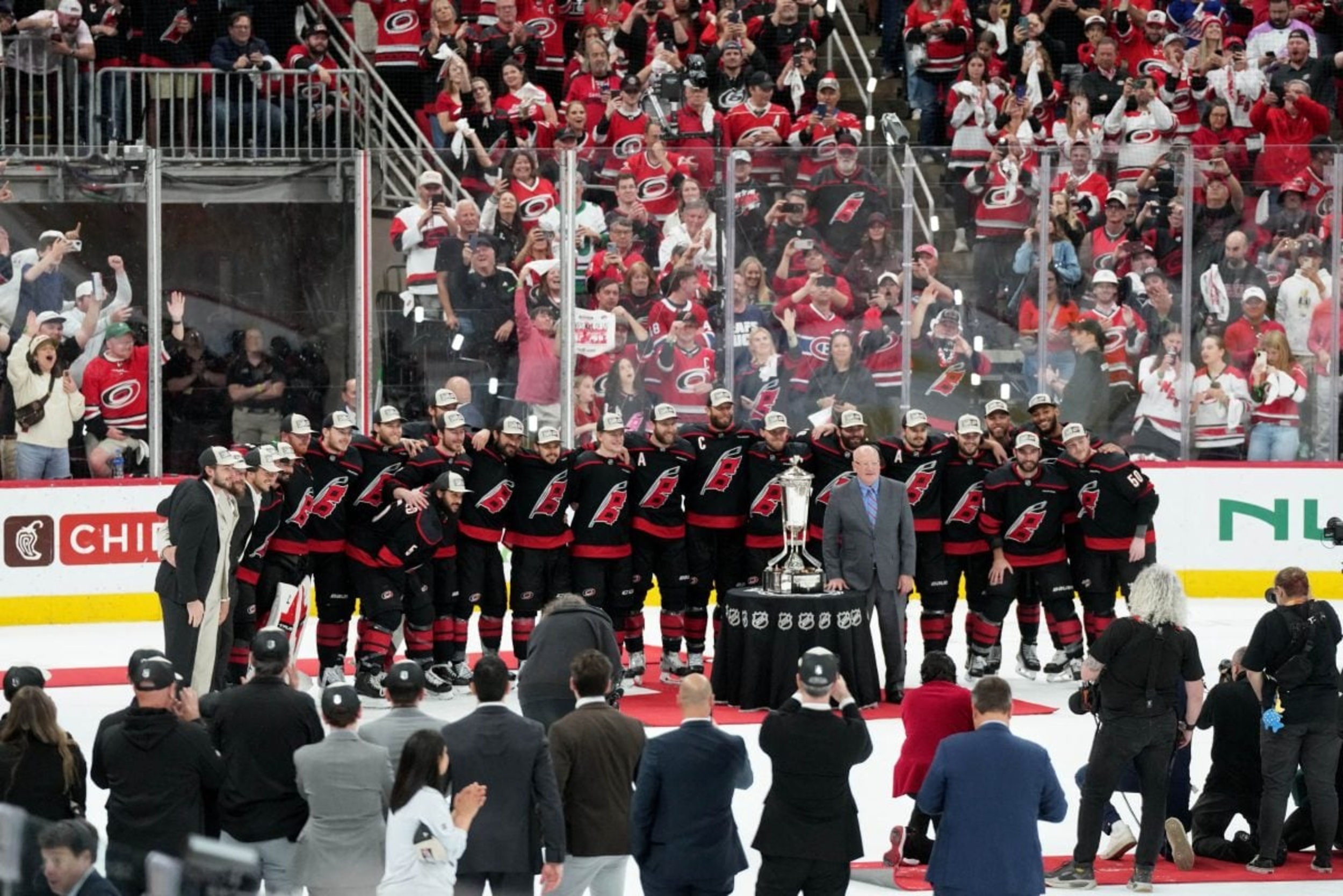 Hurricanes players & Brind’Amour discuss Eastern Conference final win