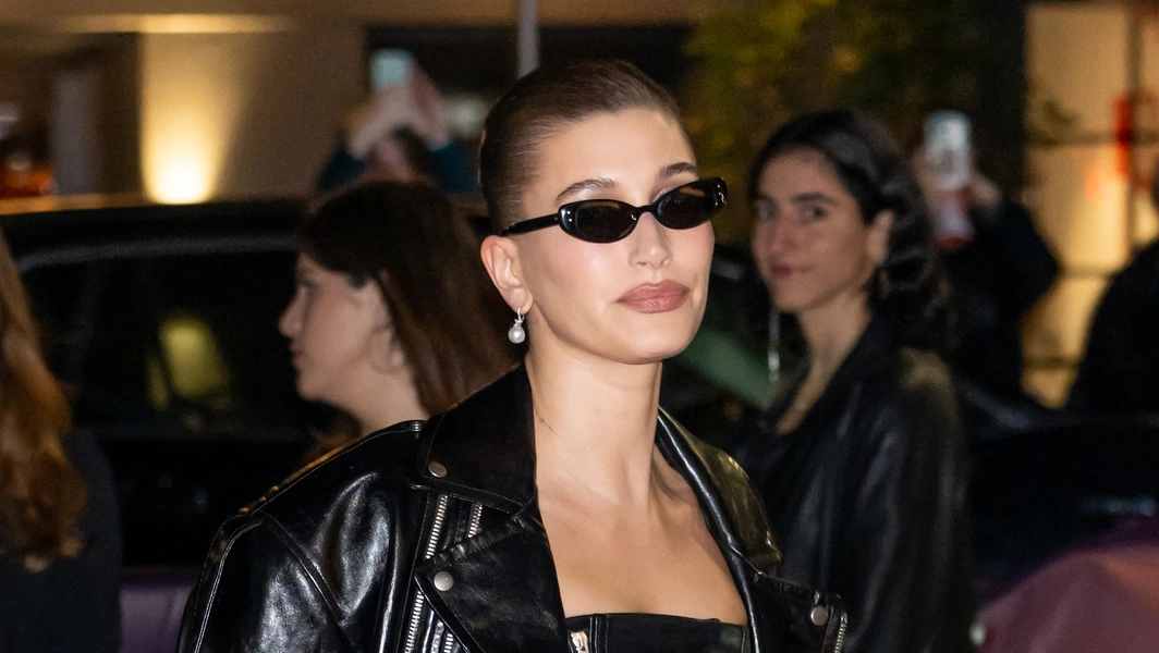 Hailey Bieber shuts down viral baby No. 2 rumor