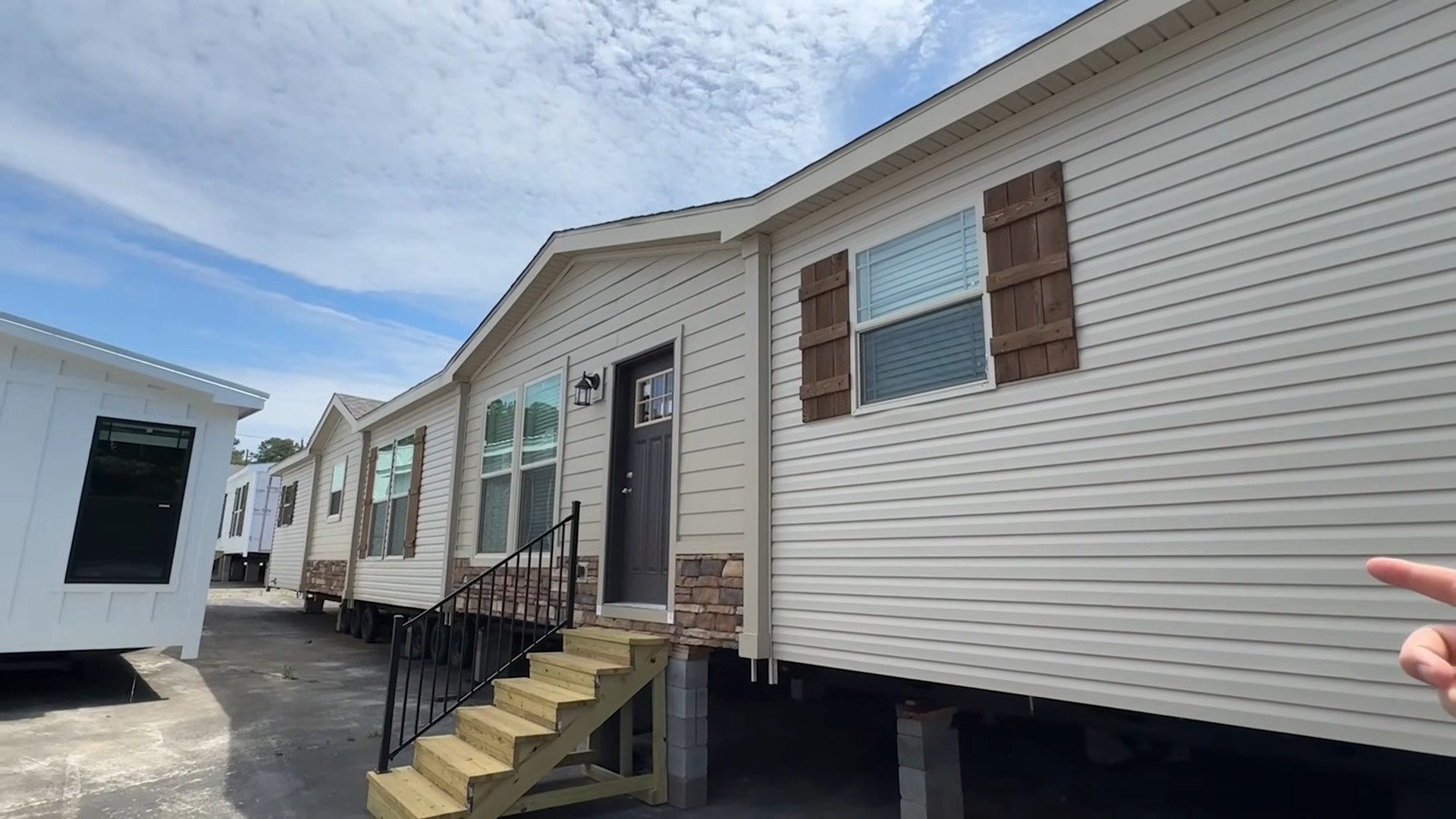 Sozo by Deer Valley Homebuilders | 3 bed, 2 bath prefab house tour
