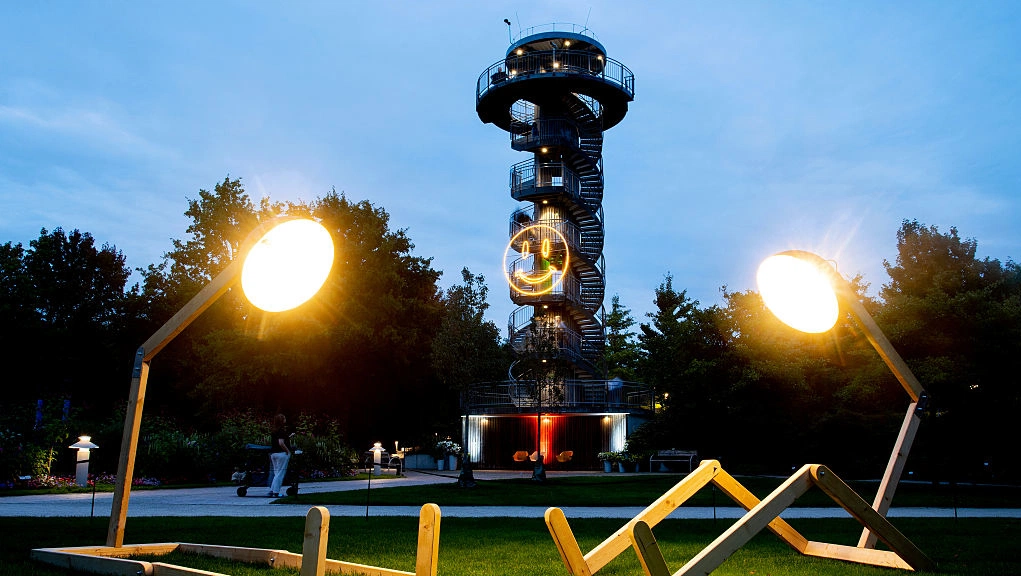 Outdoor lighting ideas to make nights magical