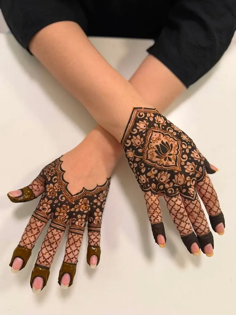 Photos: From floral to crescents, different henna designs for Eid 2026