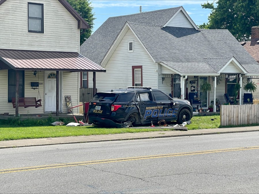 Mooresville police officer involved in crash