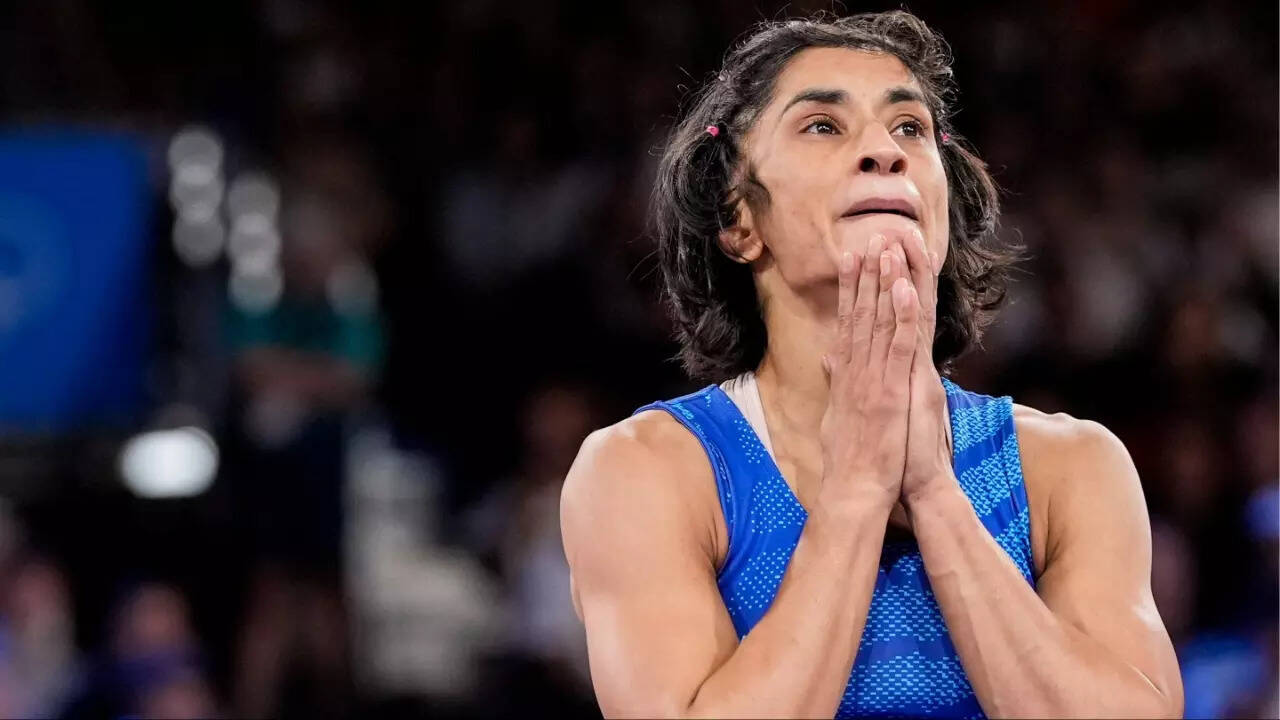 Who has qualified for Asian Games 2026 instead of Vinesh Phogat?