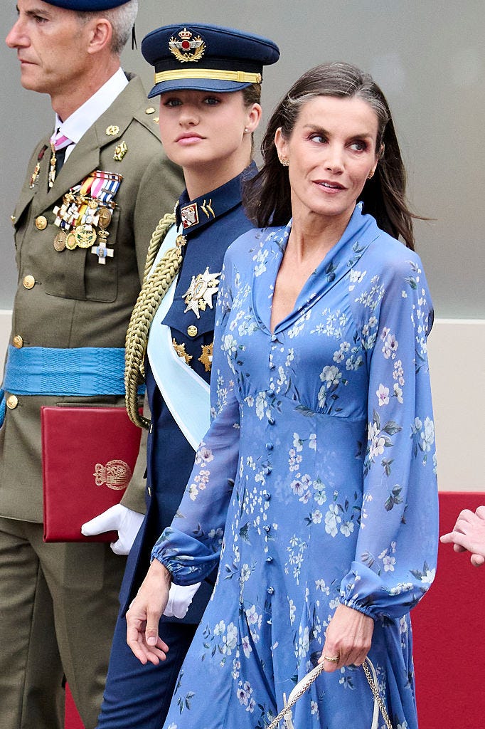 La princesa Leonor protagonista en Vigo mientras Letizia rescata su ...
