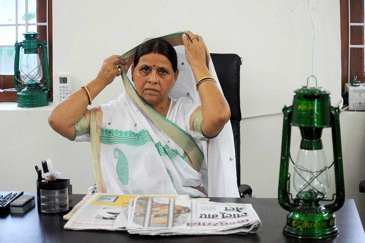 Former Bihar CM Rabri Devi challenges eviction move as police deployed ...