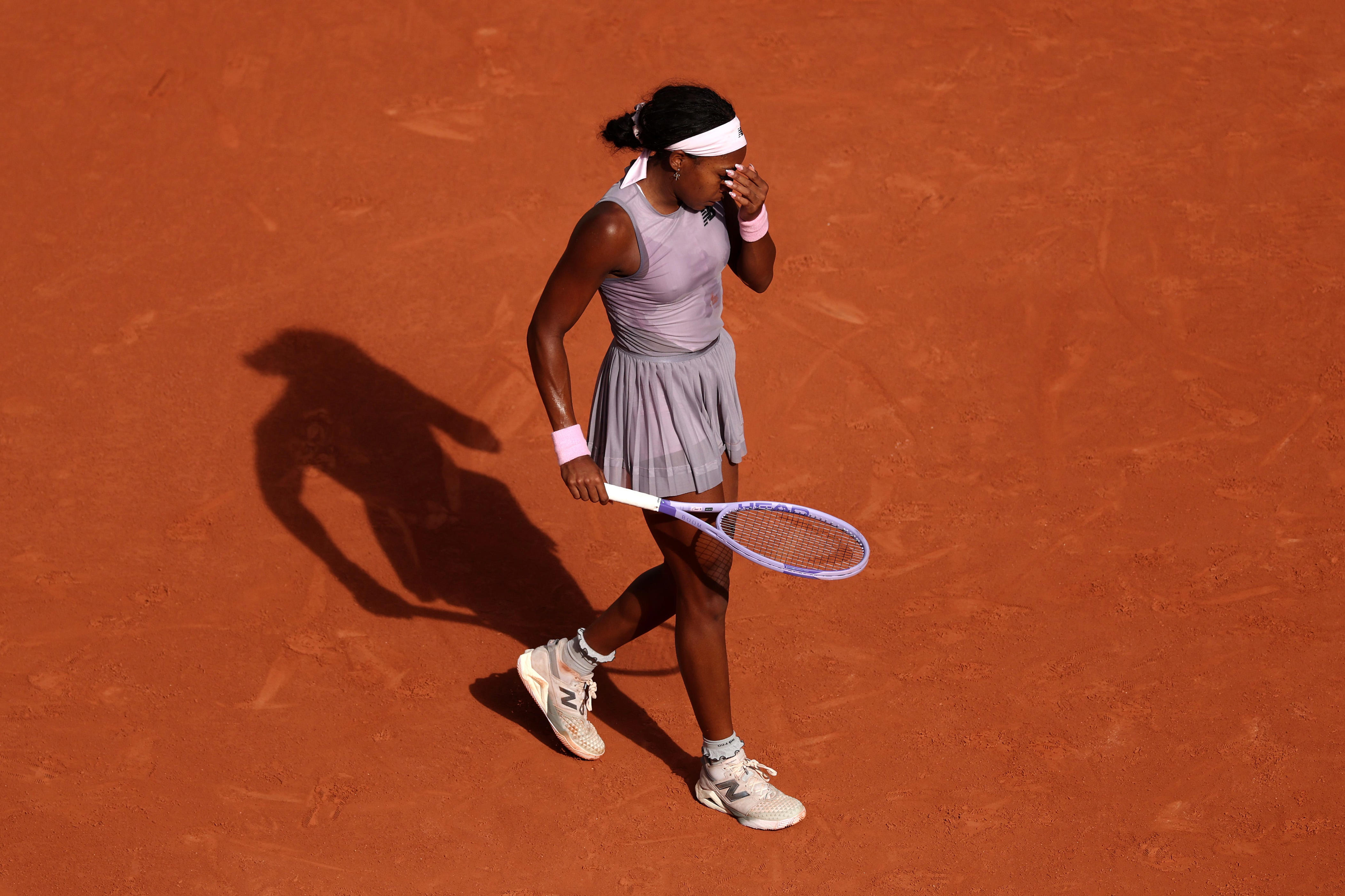 Coco Gauff stunned in French Open third round by by Anastasia Potapova