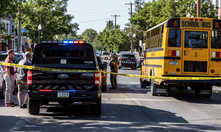 Teen boy dies after being shot getting off Harrisburg school bus: DA