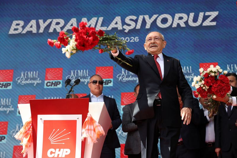 Ousted Turkish opposition leader Ozel draws thousands in Ankara protest