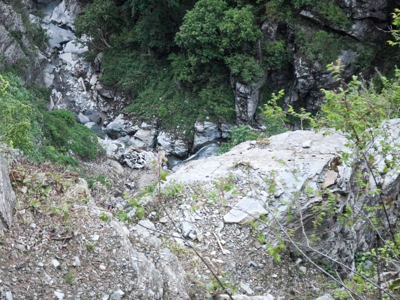 8 feared dead as tourist vehicle plunges into gorge near Sach Pass in ...