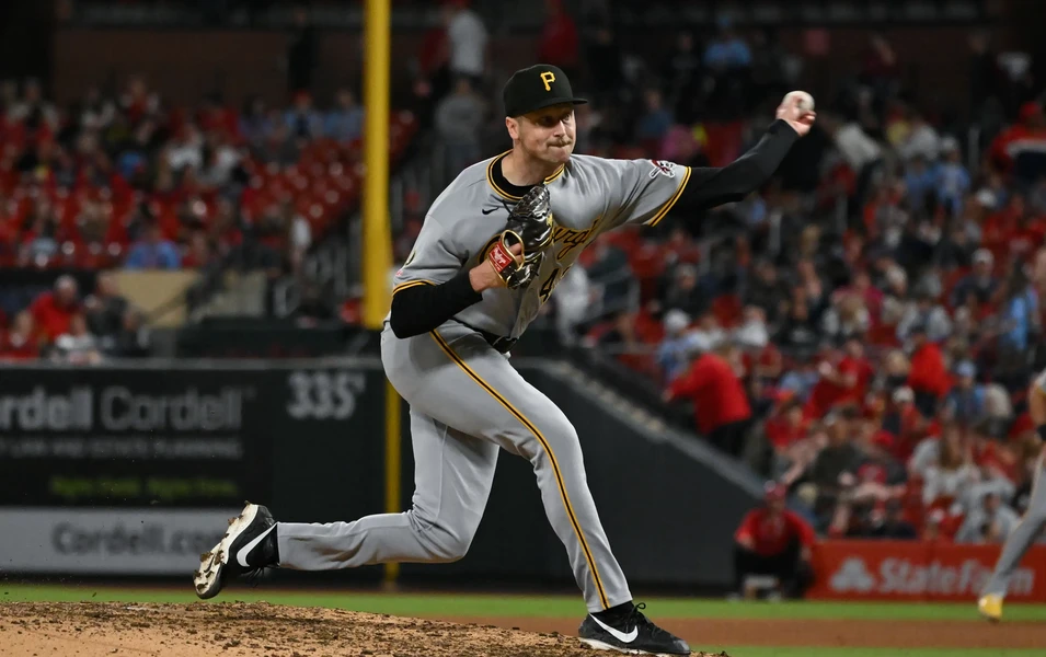 Dotel and Sisk shine as Royals’ past trade misfires loom large