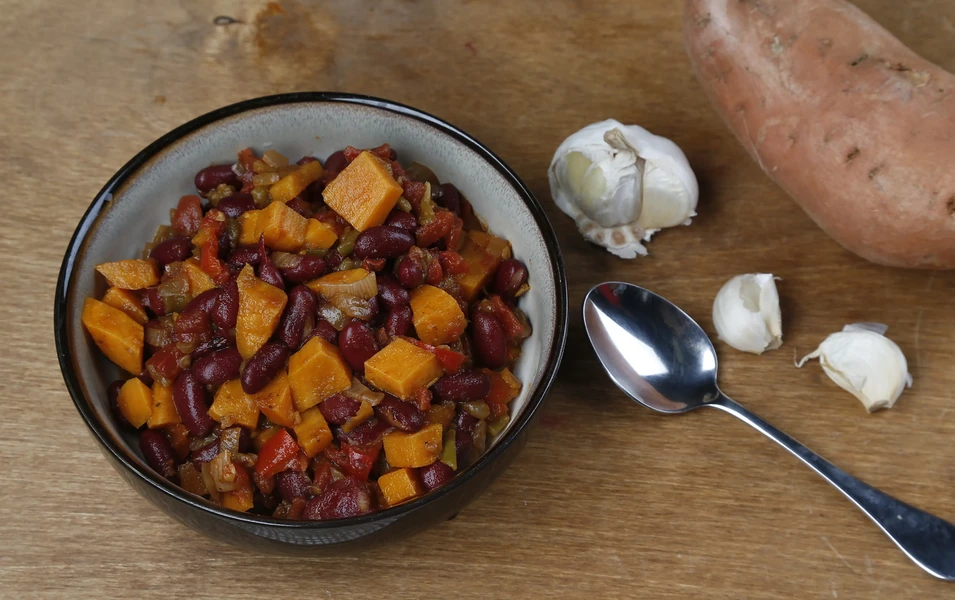 Cozy up with hearty vegan chili recipes