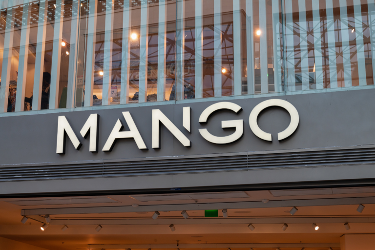 These padded sandals from Mango in the colour of summer 2026 will ...