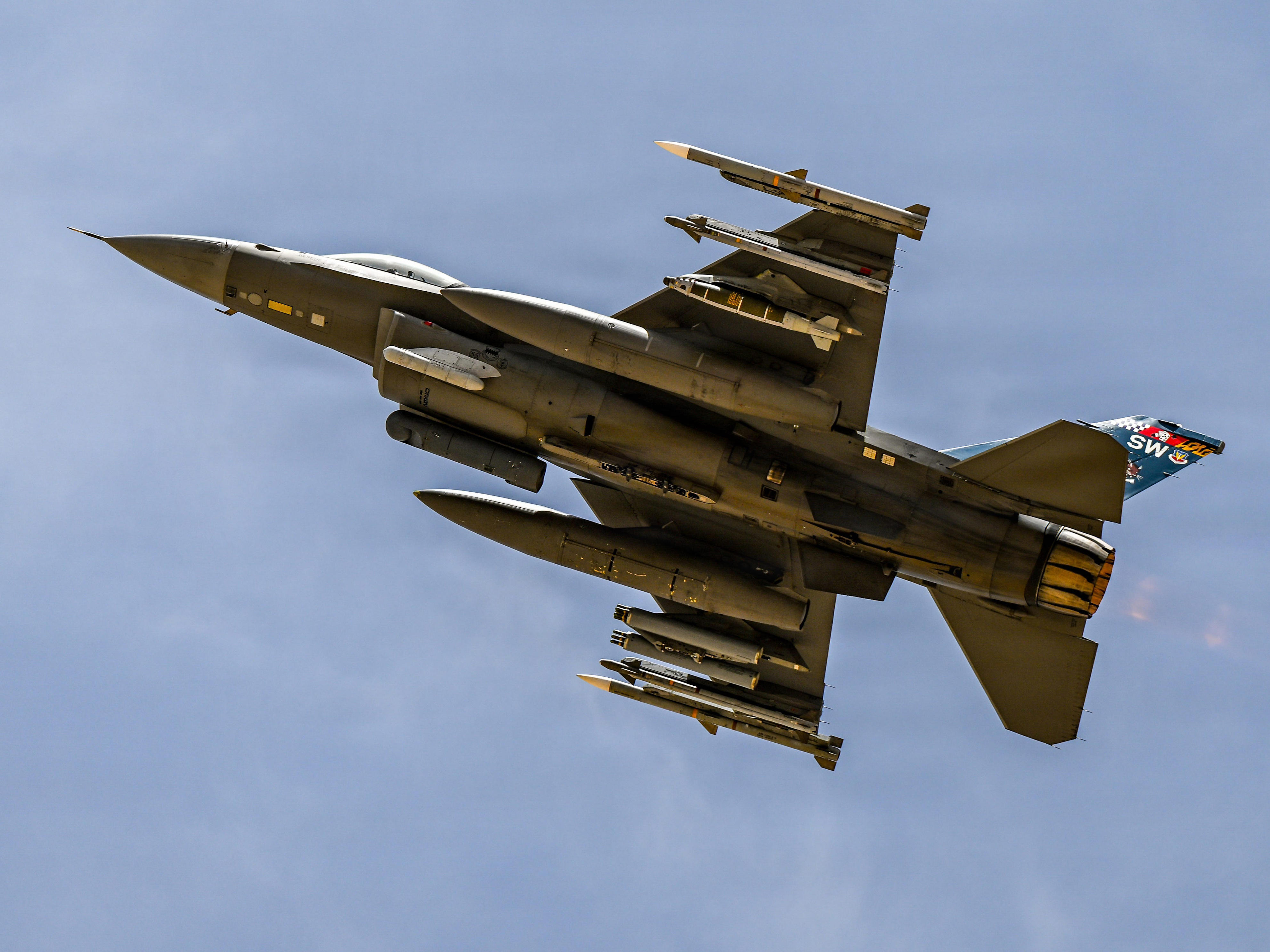 Midnight Hammer F-16 pilots flew their non-stealth jets deep into Iran ...