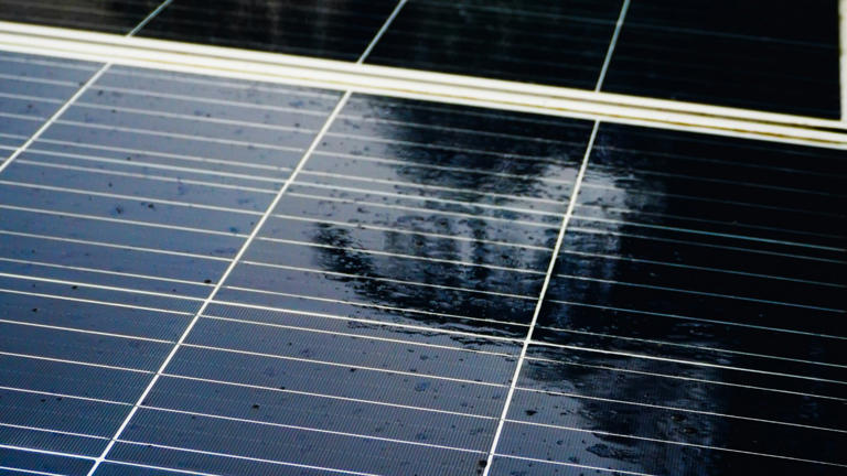 Engineers just built a solar still that pulls fresh water straight from ...