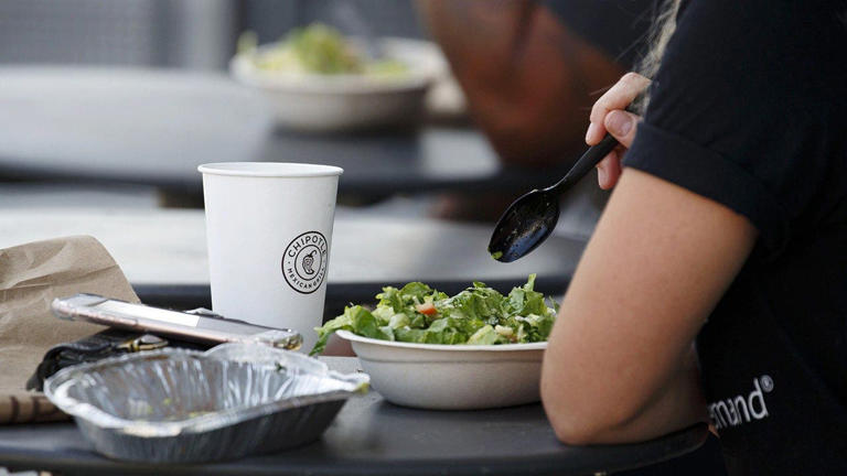 Doctors reveal healthiest fast-food meals and the menu items they say ...