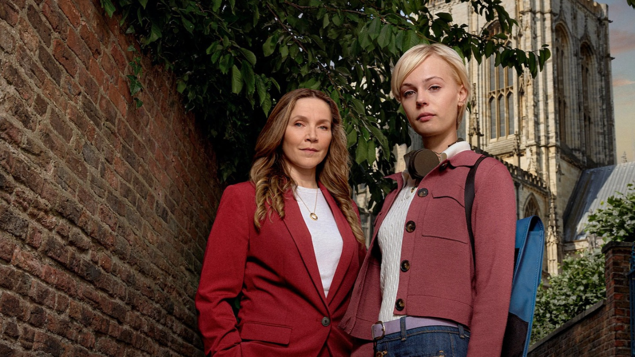 Comedy legend Jessica Hynes goes intense in new sneak peek at debut ...