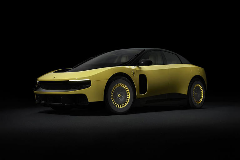 Intip konfigurator Ferrari Luce, fitur opsinya berlimpah ruah