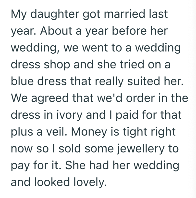 Mom orders exact copy of 20-something daughter's wedding dress in blue ...