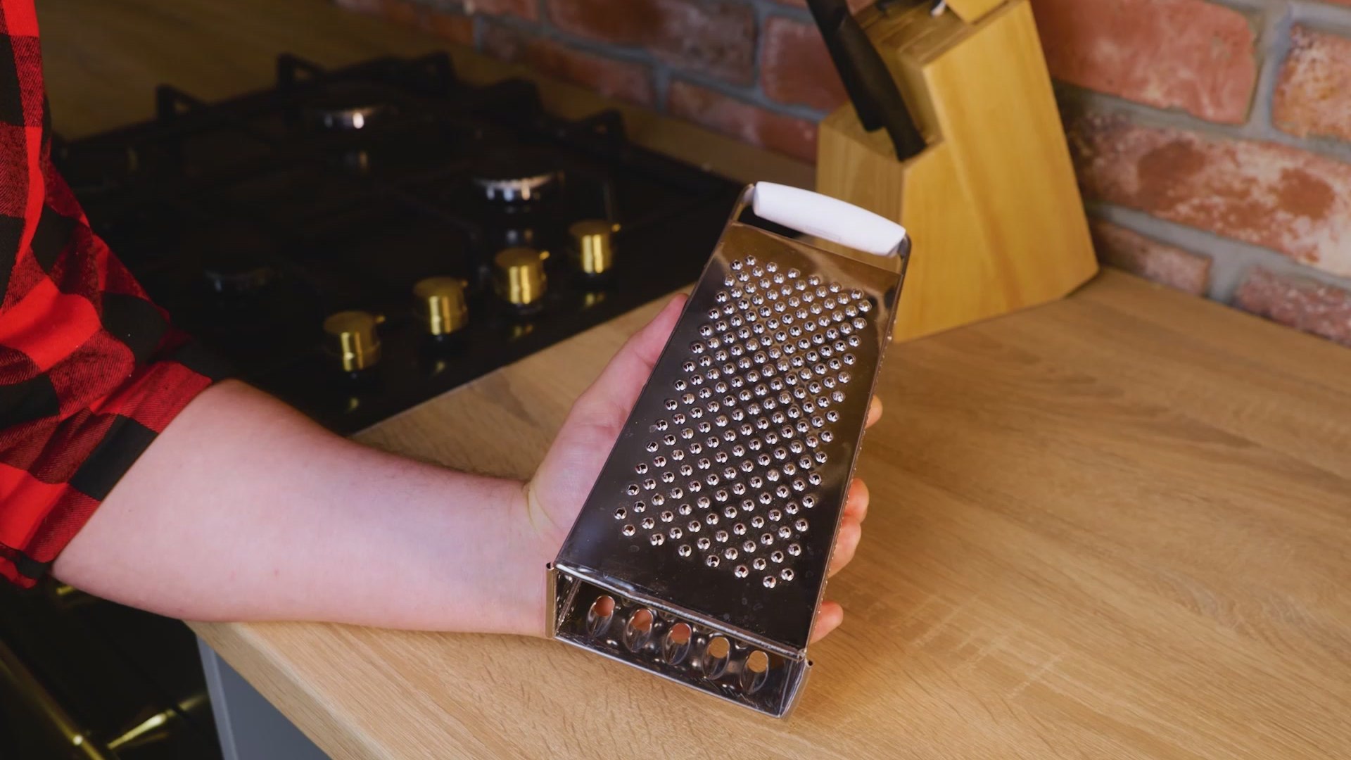 DIY repair tips that save you money every time 🛠️💰