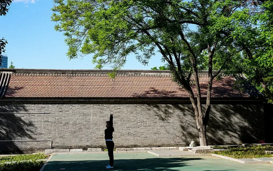 Find your calm through mindful tai chi flow