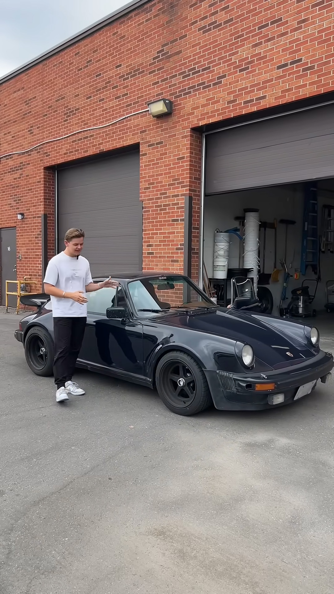 The highest mileage Porsche 911 with 1.3 million kilometers