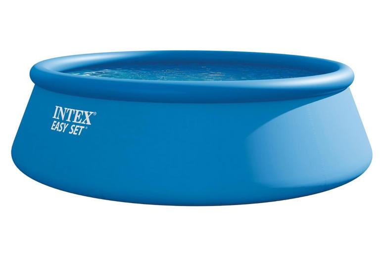 Amazon's selling an above-ground pool that fits 6 people for under $150 ...
