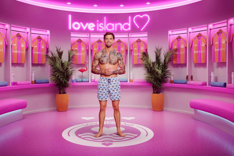 Love Island 2026 hunk sets sights on Michelle Keegan after leaving ITV ...