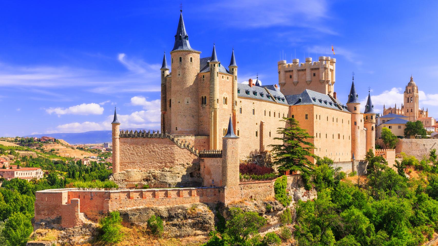 Lo siento por Versalles, pero el castillo más bonito está en España: es ...