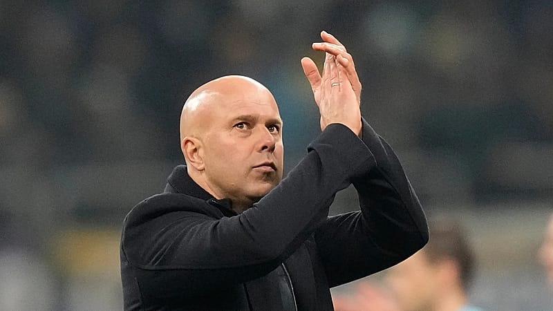 Liverpool head coach Arne Slot leaves club with immediate effect