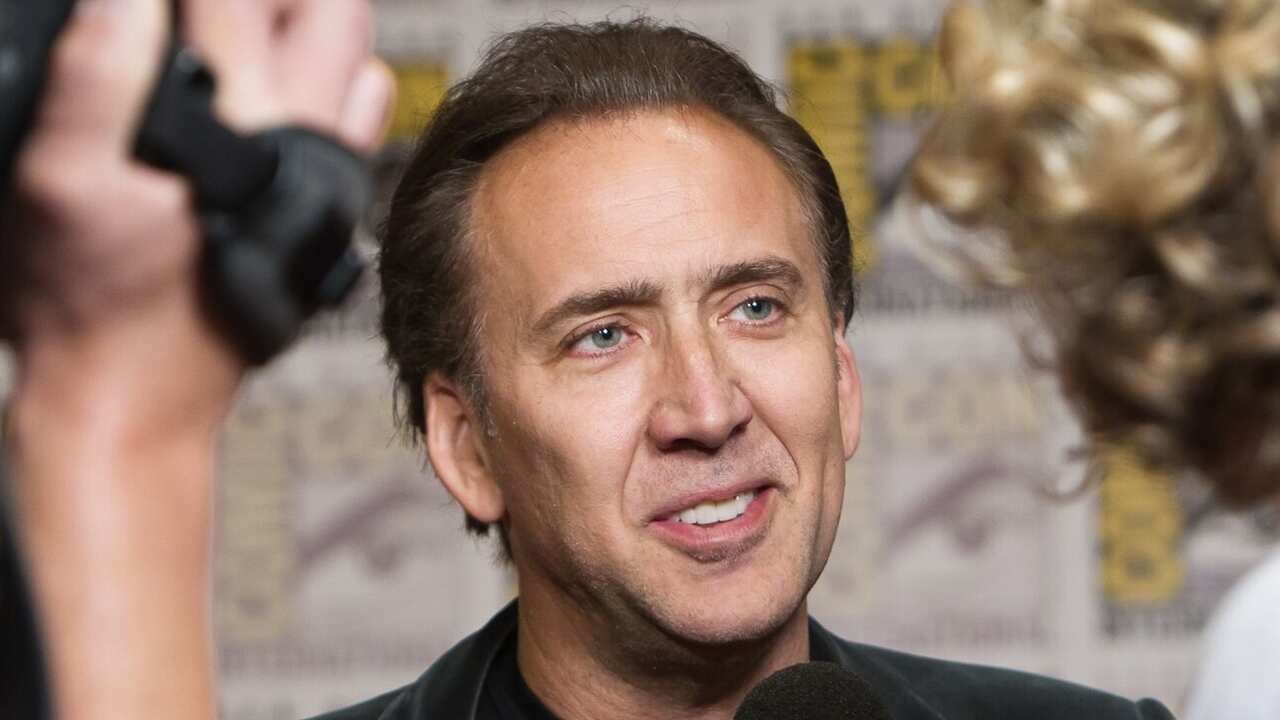 Nicolas Cage afslører, at han lovligt ændrede sit navn for at ...