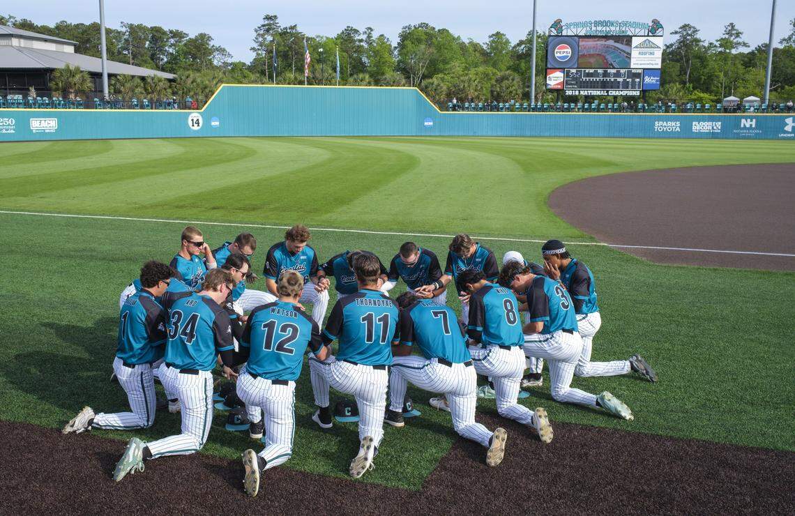 Coastal Carolina baseball stumbles, loses NCAA regional opener