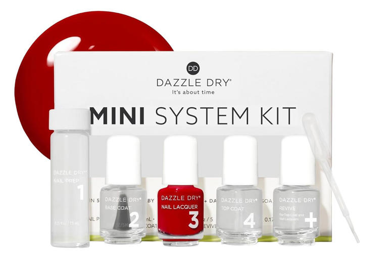 Martha Stewart’s neutral manicure is all thanks to the $22 Amazon nail ...