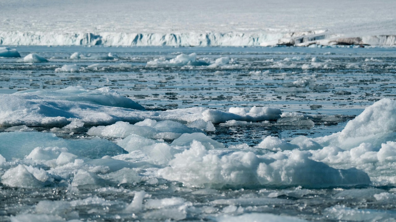 antarctica-s-ice-sheet-is-now-far-more-reactive-to-co-than-anyone